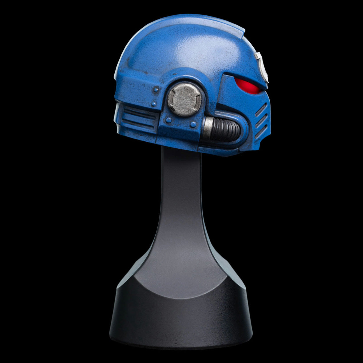 Warhammer 40,000 Replica 1/4 Ultramarines Helm 12 cm Preorder – MERCH ...